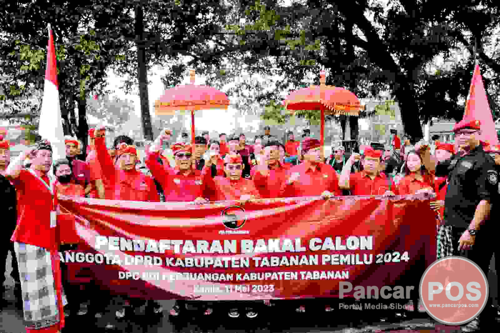 Parade Budaya Iringi Pendaftaran Bakal Caleg PDIP Tabanan 2024